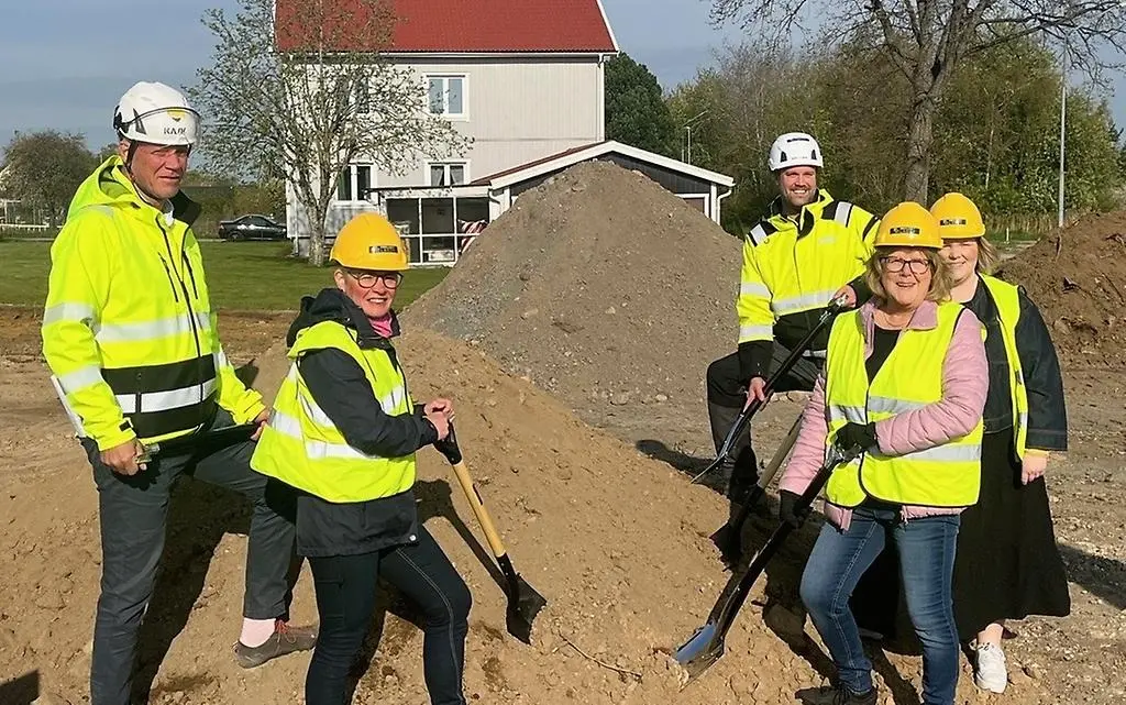 Första spadtaget för kommunens nya gruppbostad - Götene kommun